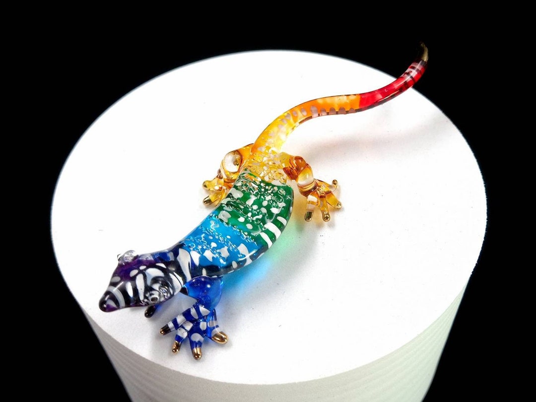 Tiny Gecko Glass Blown Figurine , Rainbow Gecko, Reverse Rainbow - Etsy