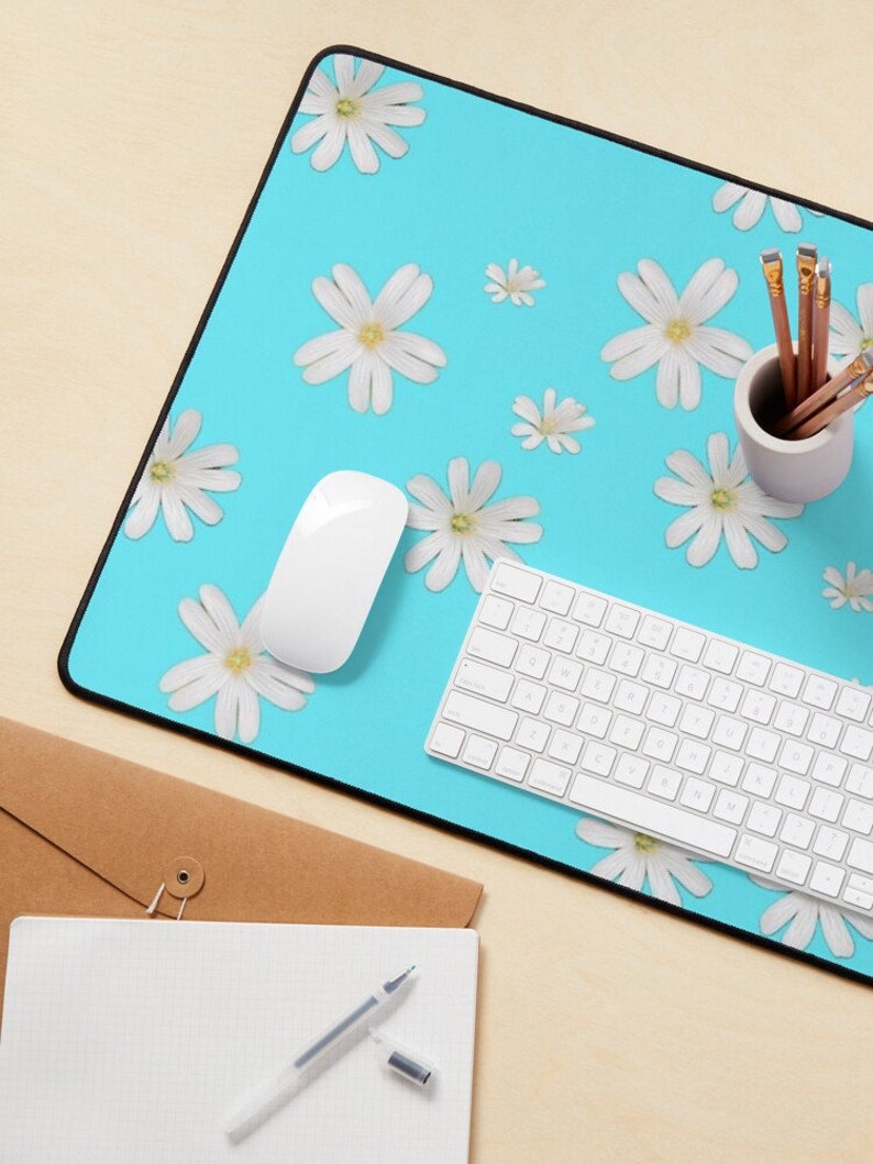 Turquoise Daisy Desk Mat - Vibrant Floral Mousepad, Extended Workspace ...
