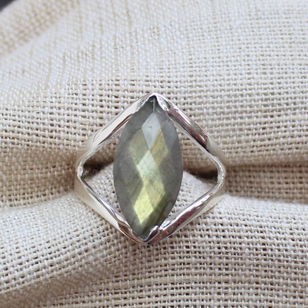 Labradorite Ring - Etsy