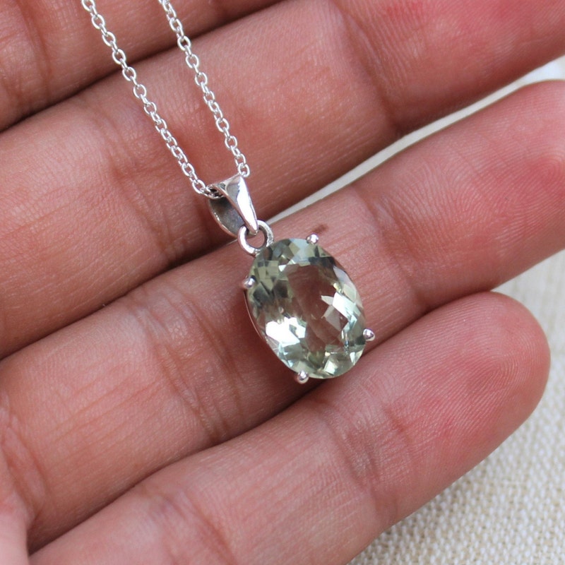 Green and Silver Necklace - Etsy