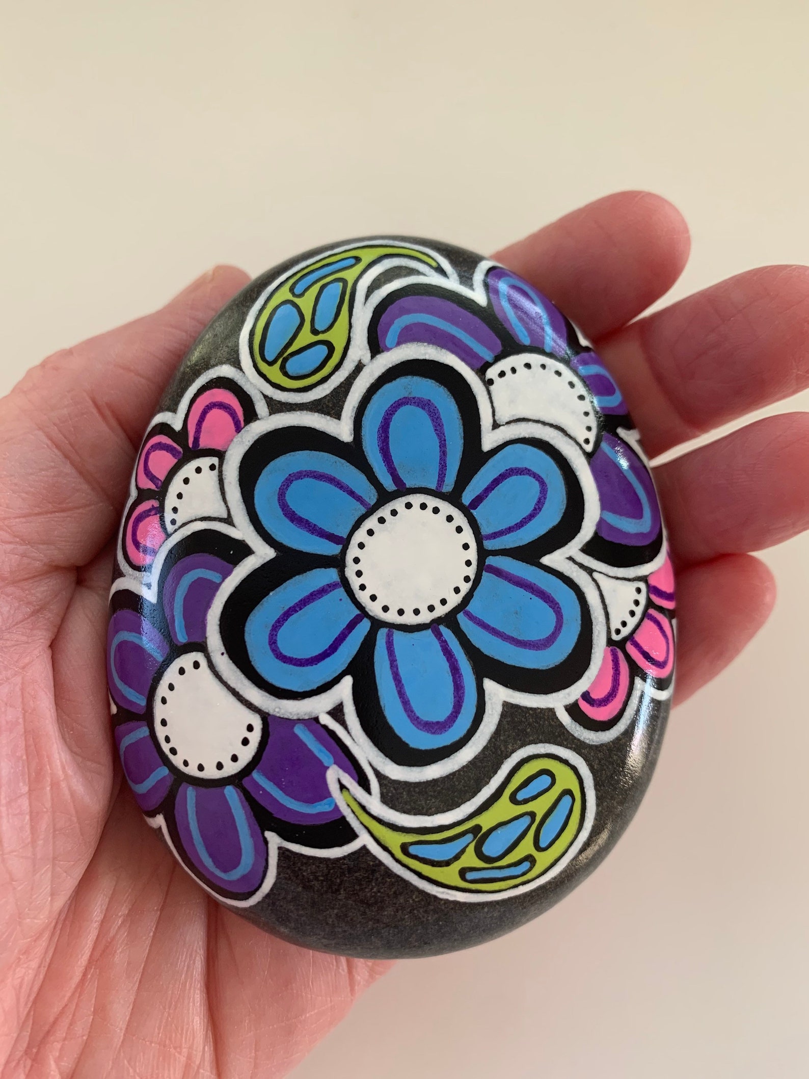 Flower Painted StoneFlower Stone PaintingFlower Painted | Etsy
