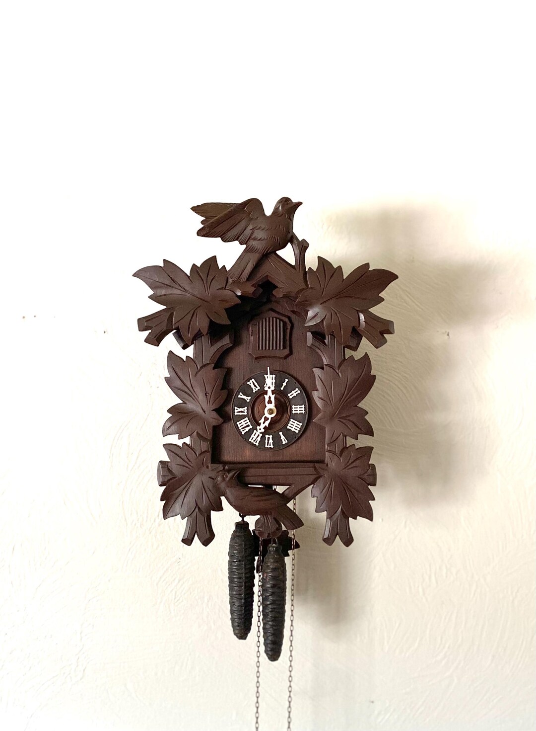 Classic 1960’s Dark Brown Vintage Leaf and Loon Style Cuckoo Clock ...
