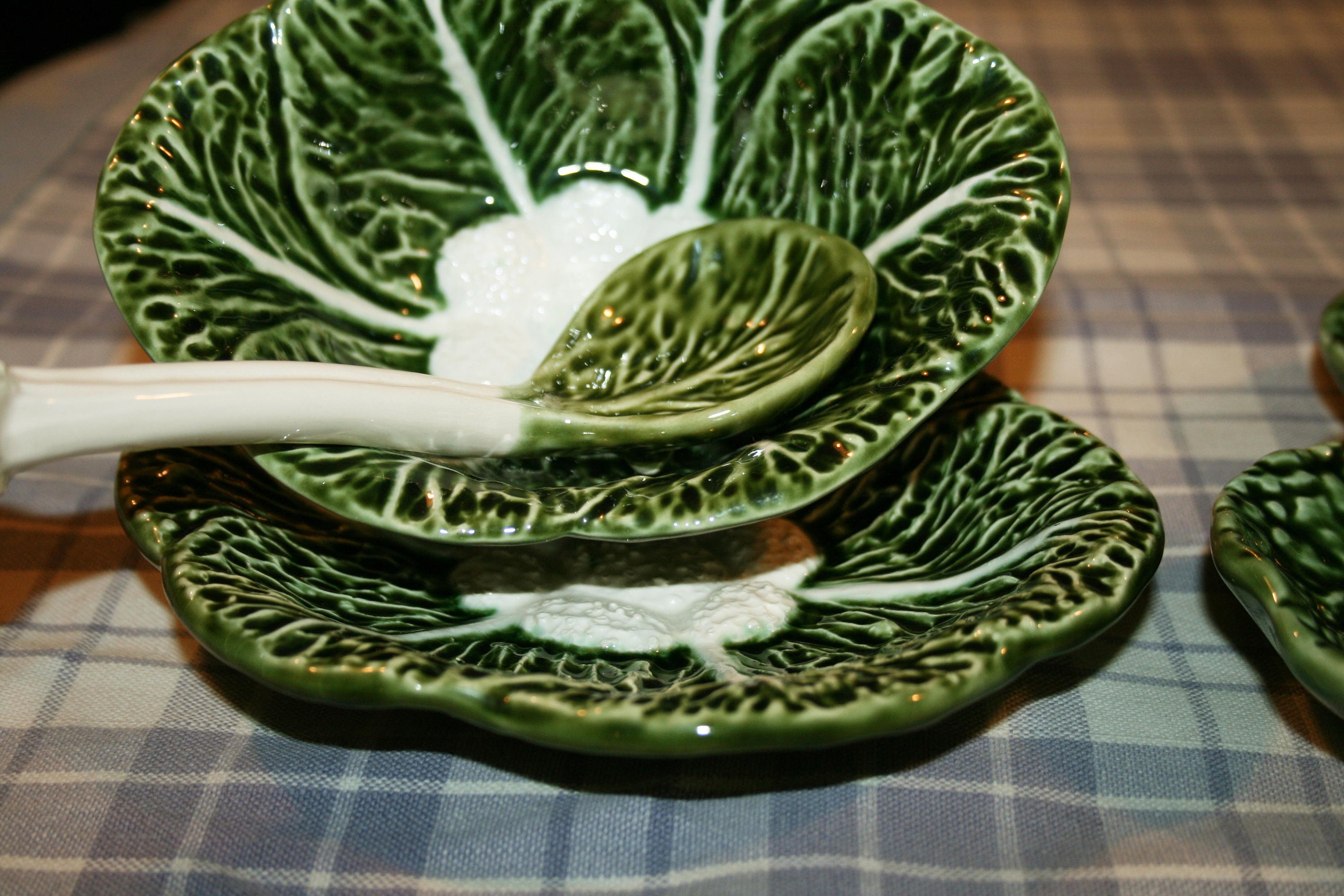 Green Cabbage Leaf Cauliflower Blossom Decorative Ceramic Bowl - Made ...