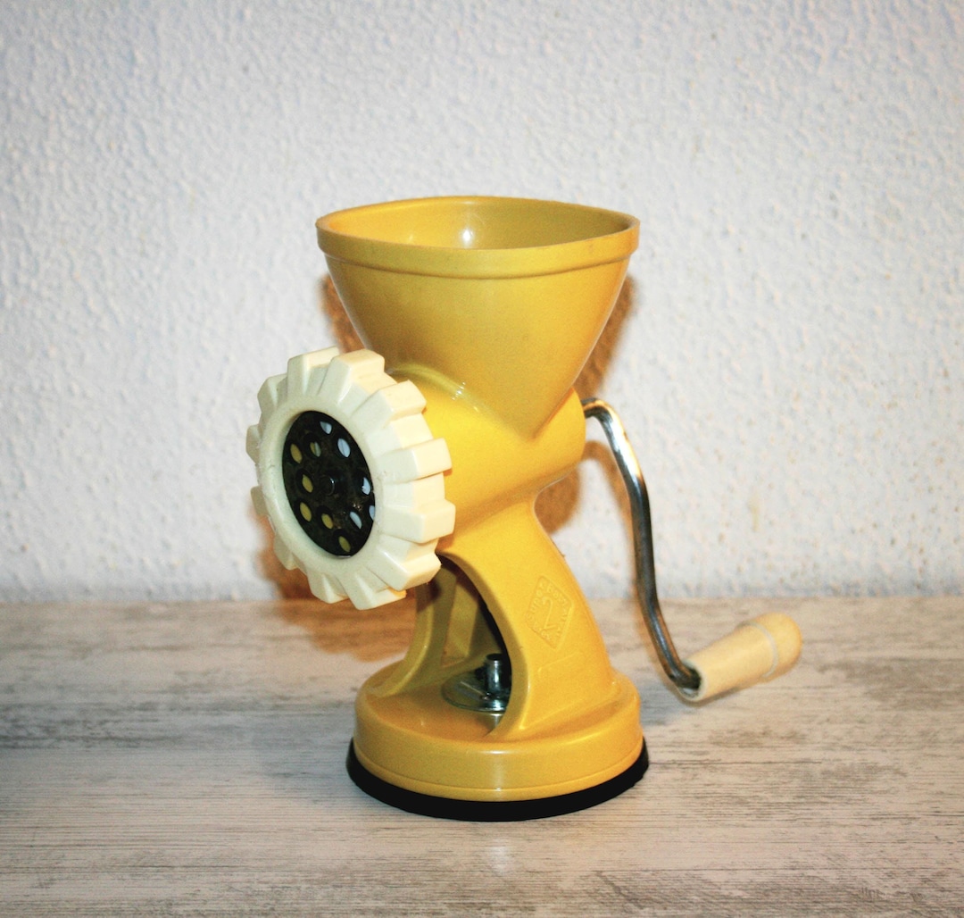 Meat Grinder Made in Italy / Yellow / Vegetables, Potatoes Etc ...