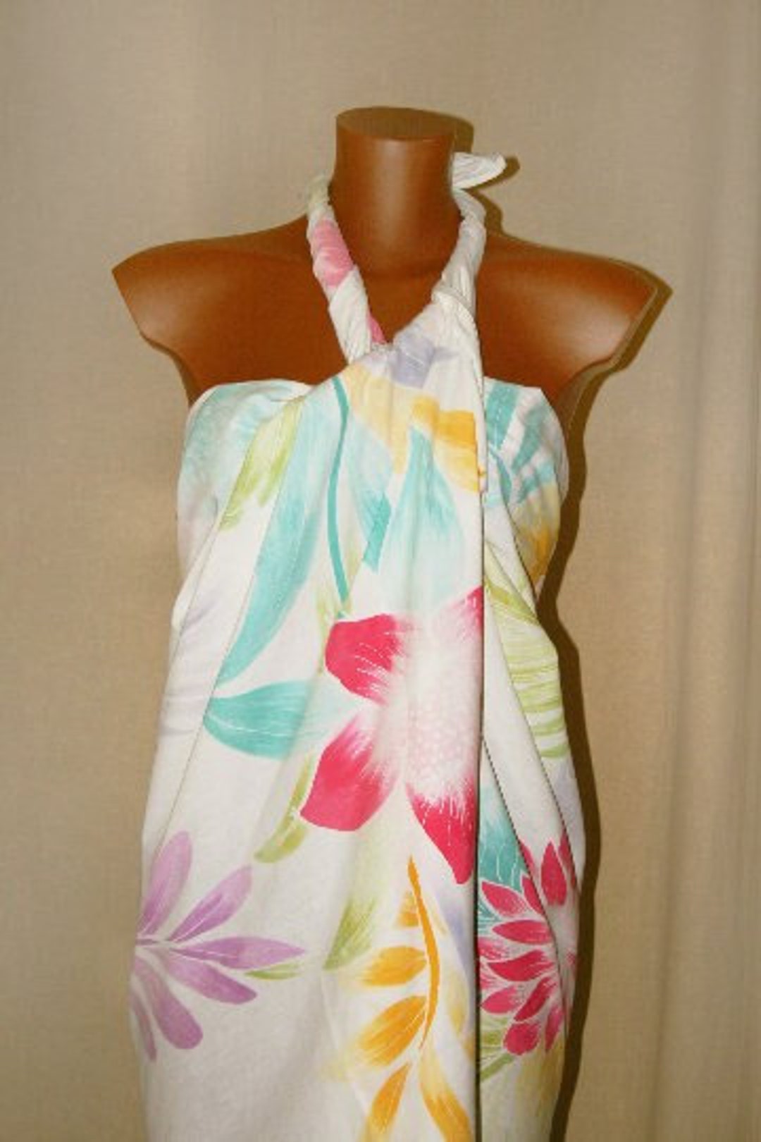 Handmade Sarong Women's, Floral Hawaiian Sarong (indonesia), Pareo ...