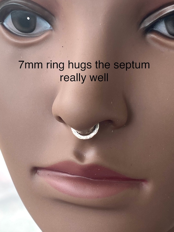 Septum ring that hugs nose store