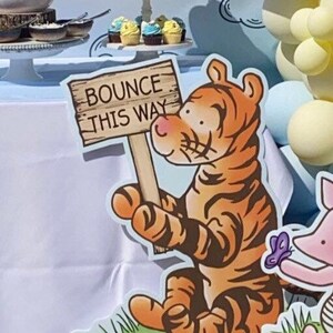 Classic Tigger Cutout, Classic Winnie the Pooh Birthday Backdrop, 100 ...