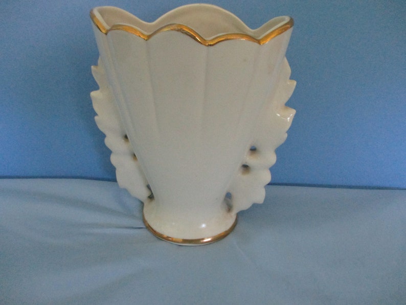 Vintage German Porcelain Hand Painted Vase - Etsy Vintage German Porcelain Hand Painted Vase - Etsy
