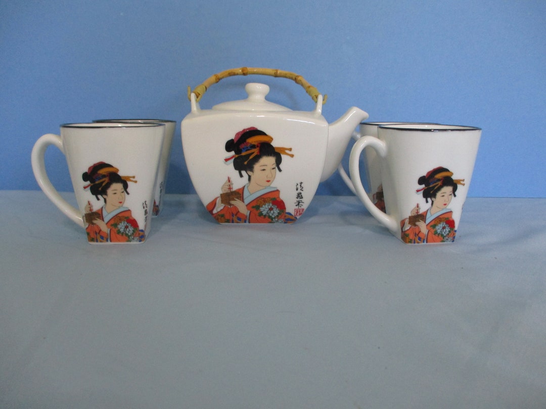 Porcelain Japanese Geisha Pattern Tea Pot With Set of 4 Cups - Etsy