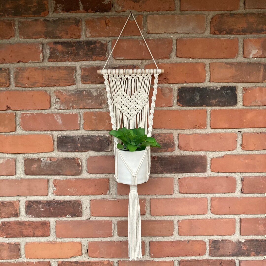 Dowel Heart Plant Hanger - Modern Macrame - Macrame Hanging Plant ...