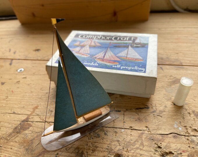 Marybelle by Camphor Craft Miniature Self Propelling Toy Sailing Boat ...