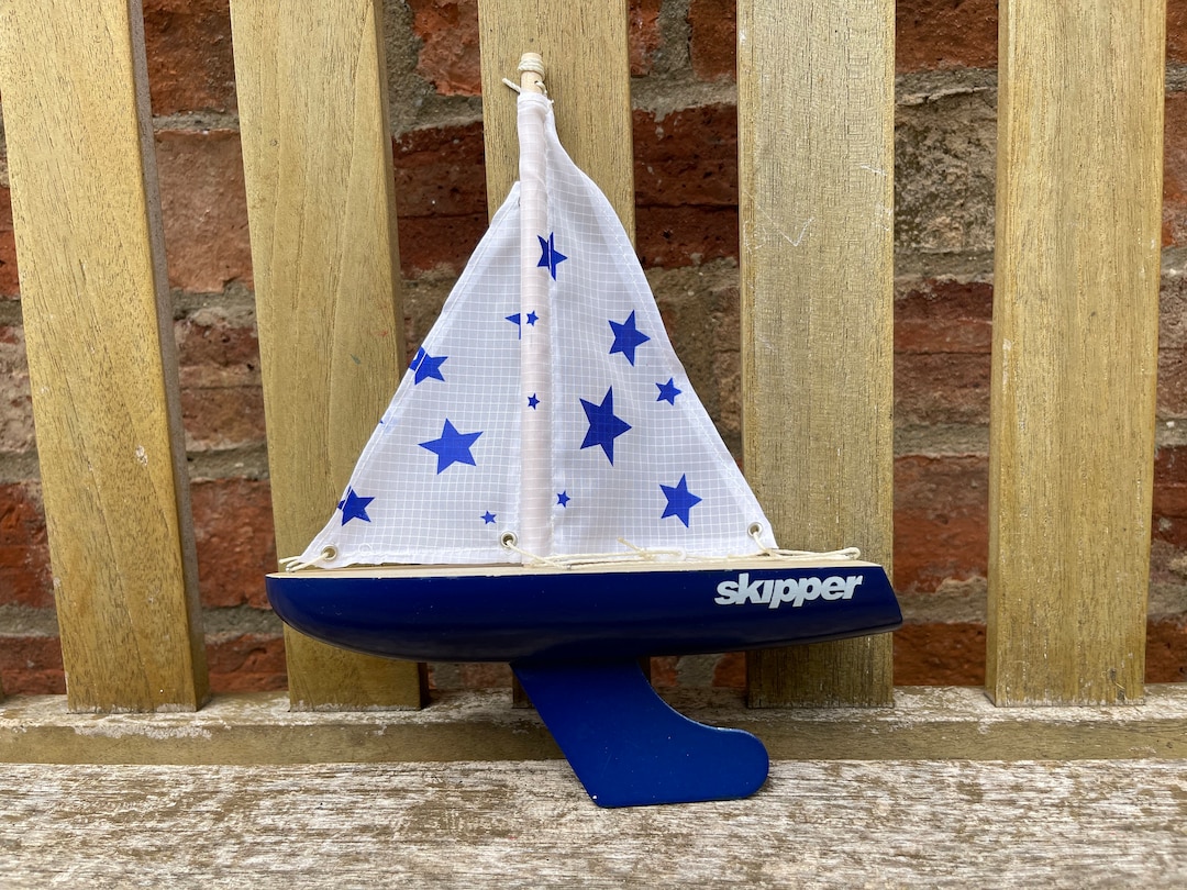 Boxed Vintage Blue Skipper Chubby 8 Inch Pond Yacht/toy Sailing Boat ...