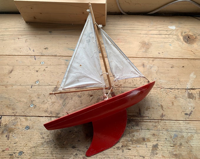 Red Vintage Star SY2, 14 Inch Pond Yacht/toy Sailing Boat. - Etsy