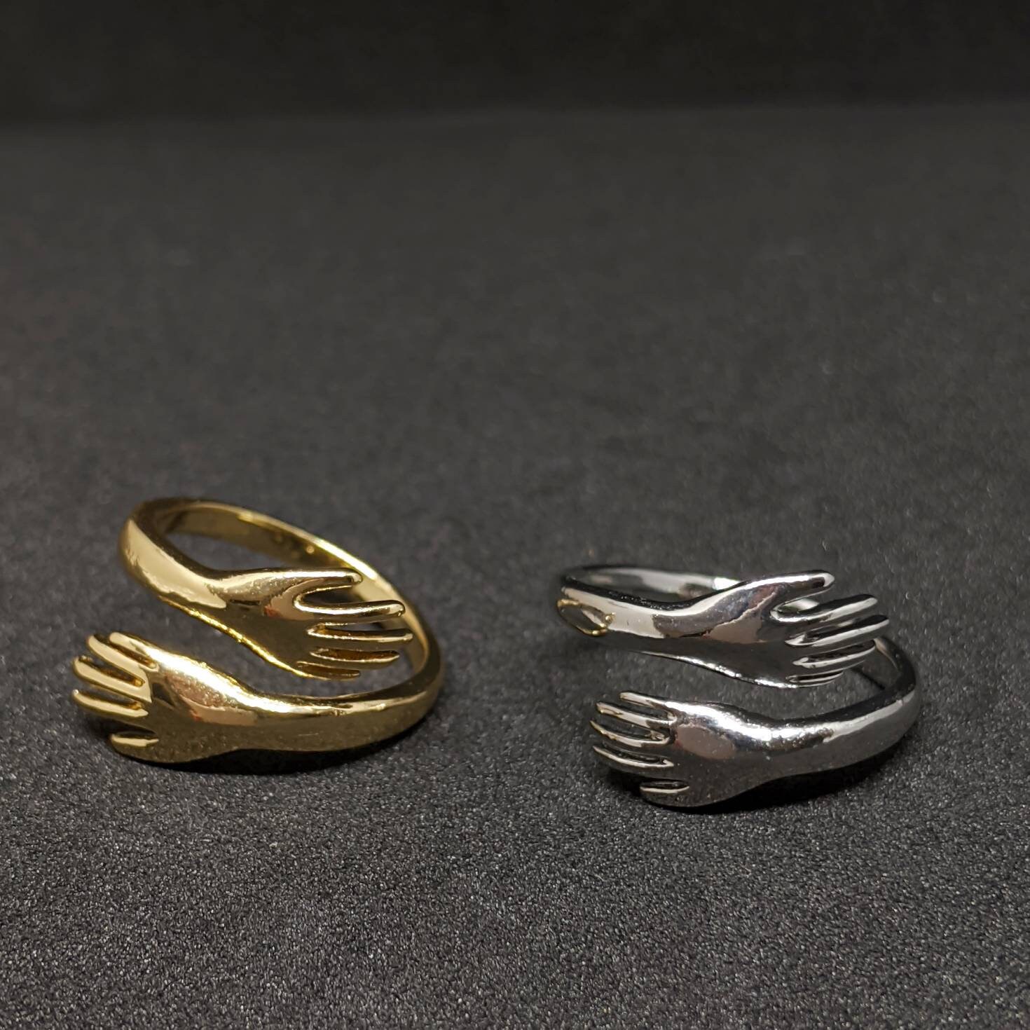 Hugging Ring Giant huge hands design hand rings vintage hug | Etsy