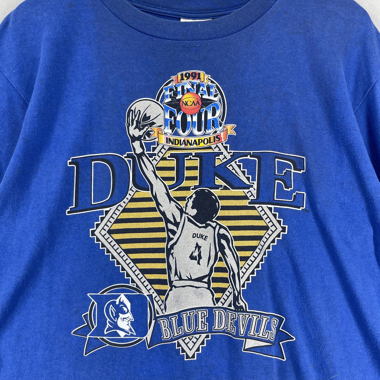 Vintage 90's DUKE Blue Devils Tshirt Medium Nutmeg Duke University ...
