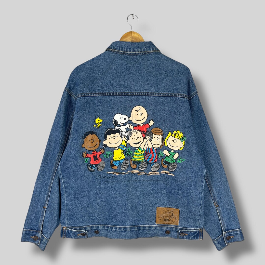 Vintage 1990s SNOOPY Denim Trucker Jacket Medium Schulz Peanuts Cartoon ...