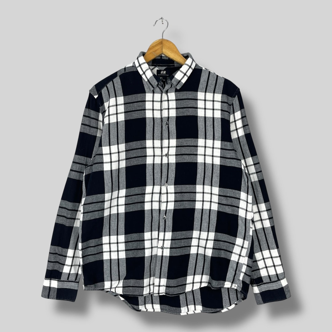 Vintage Y2K Checkered Tartan Flannel Medium Plaid Checkered Black/white ...