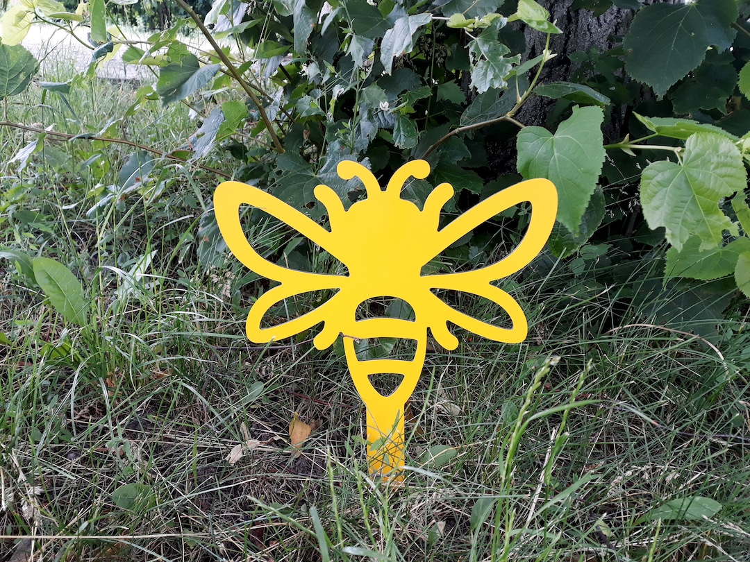 BEE Metal, Garden Metal Sign Little Bee, Bee Garden Decor, Gift for ...