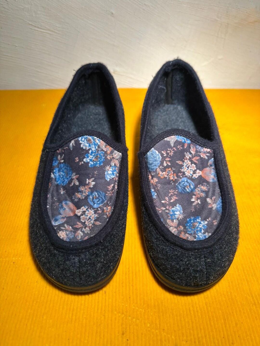 Vintage Italian Felt House Slippers Size 42 | Wool Blend Indoor Shoes ...