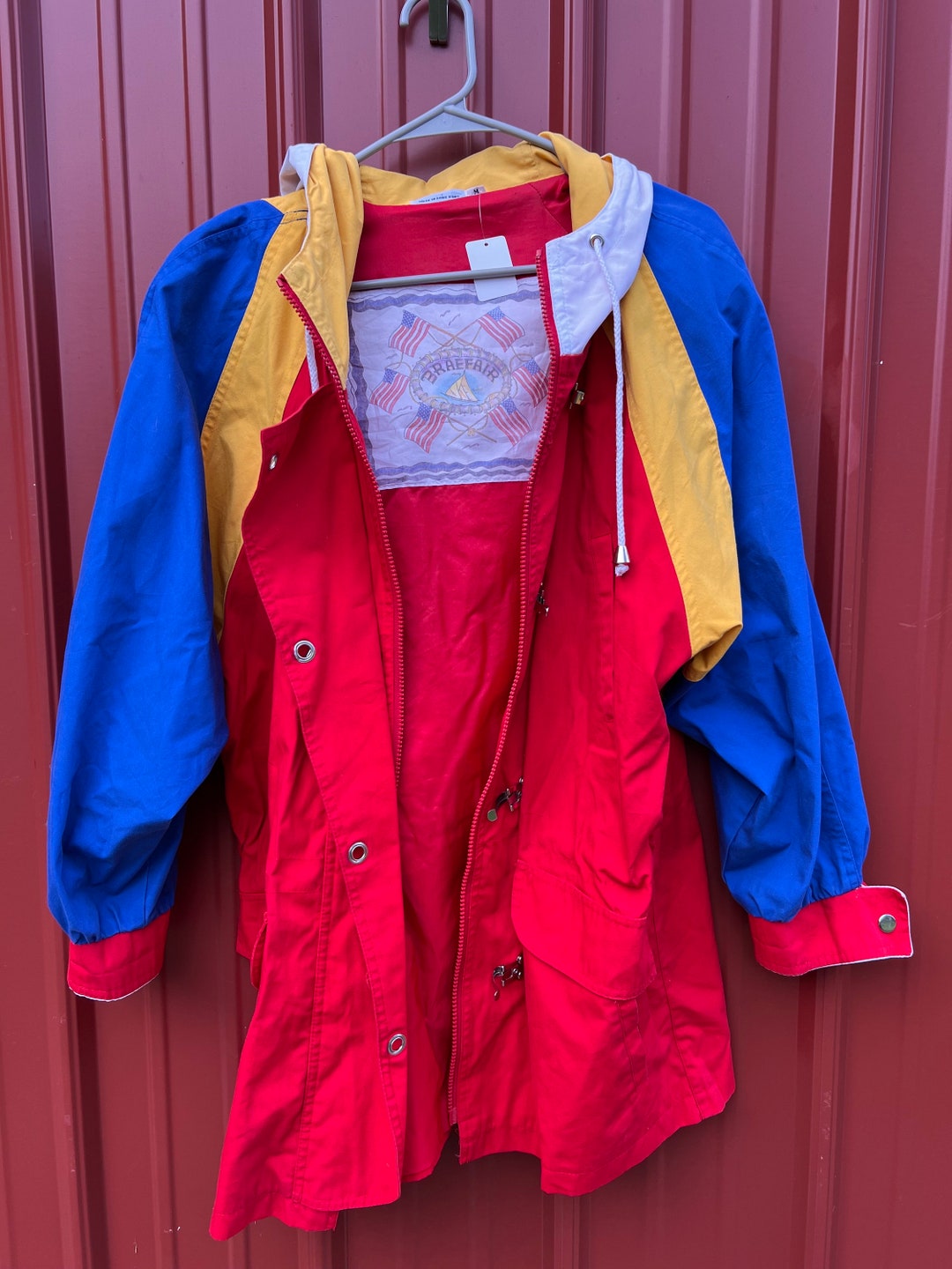 Unique 90s Braefair Rain Jacket With Hood – Size Medium Vibrant ...
