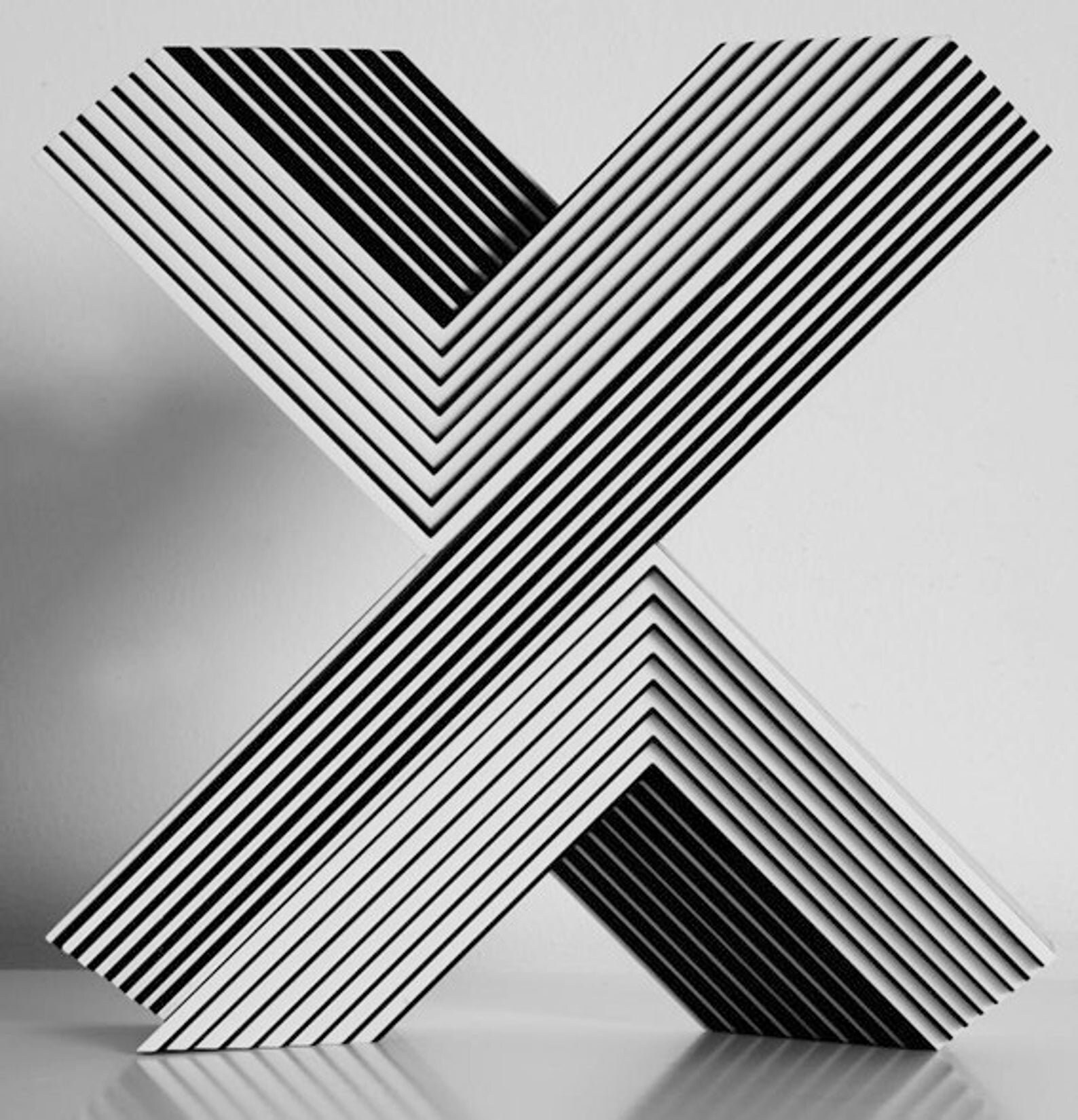 Luisa Russo Limited Edition Scultura in Plexiglas Illusion - Etsy