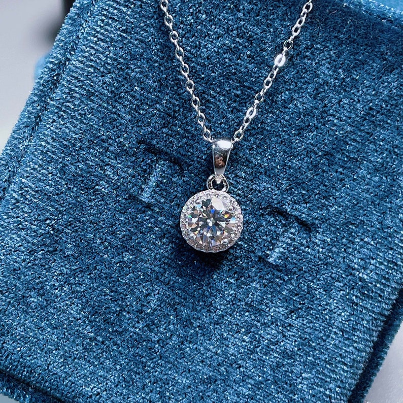 Moissanite Pendants Necklaces 1ct 2ct Round Moissanite - Etsy