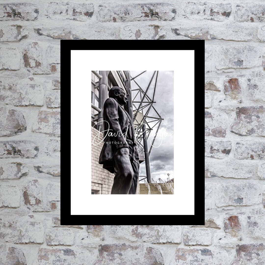 Sir Bobby Robson Statue, St. James' Park, Newcastle Upon Tyne ...