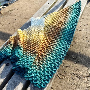 Weekend Shawl CROCHET PATTERN – Textured Triangle Wrap, One Skein ...