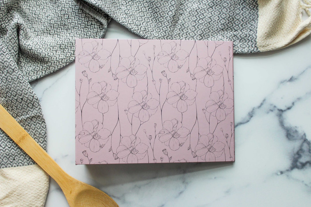 Stencil Storage Organizer / Binder Wildflower, Includes 35 Sleeves and ...