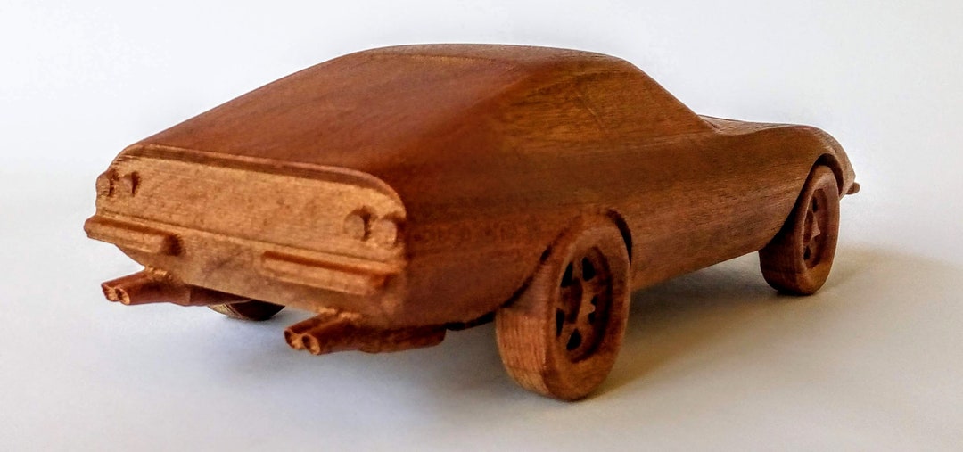 FERRARI 365 GTB/4 DAYTONA 1968 1:15 Wood Scale Model Car Collectible ...