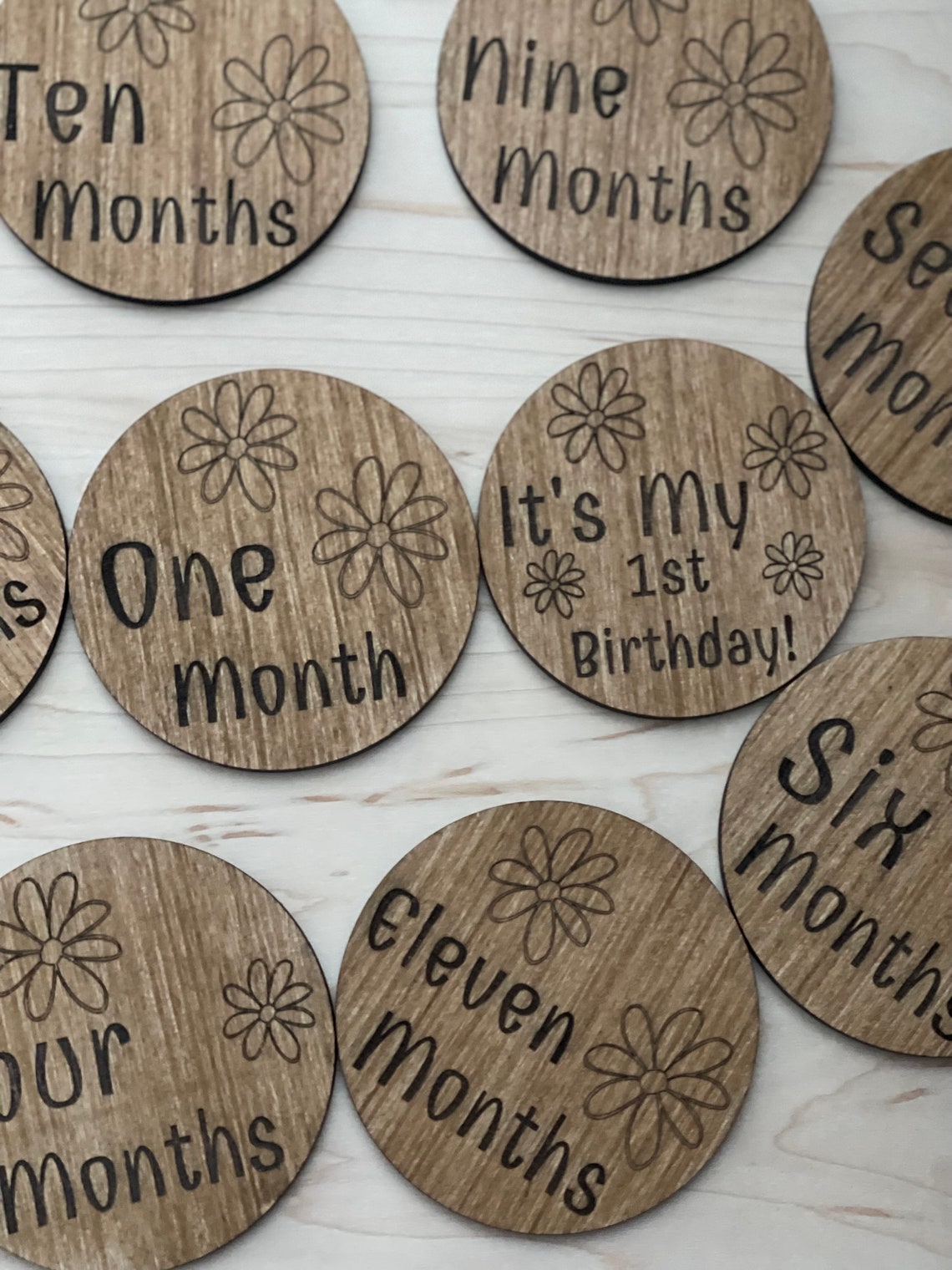 Daisy Baby Milestones, Monthly Baby Updates, Baby Milestones by Month ...