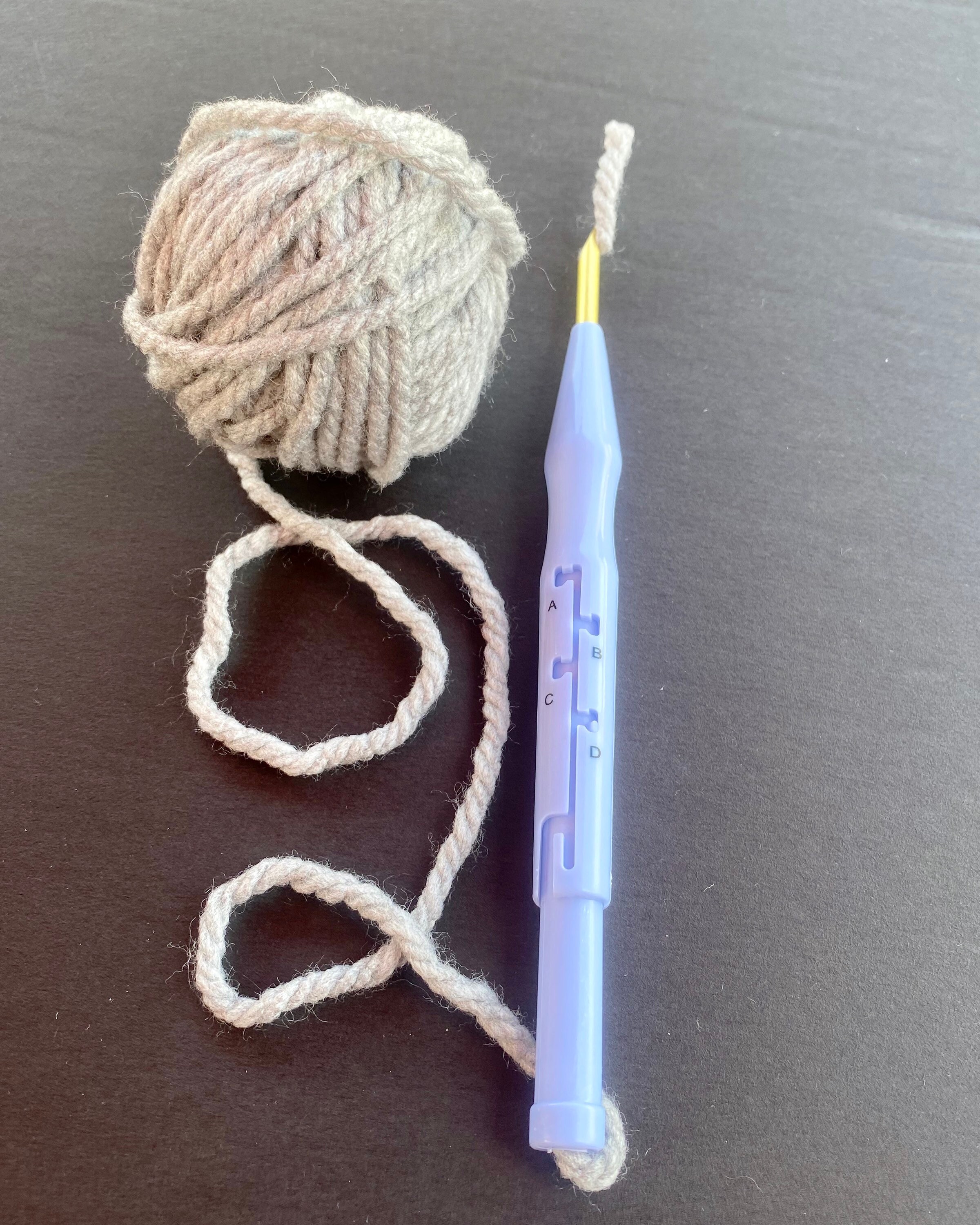 Beginner Rug Punch Tool, Adjustable Punch Needle Magic Embroidery Pen