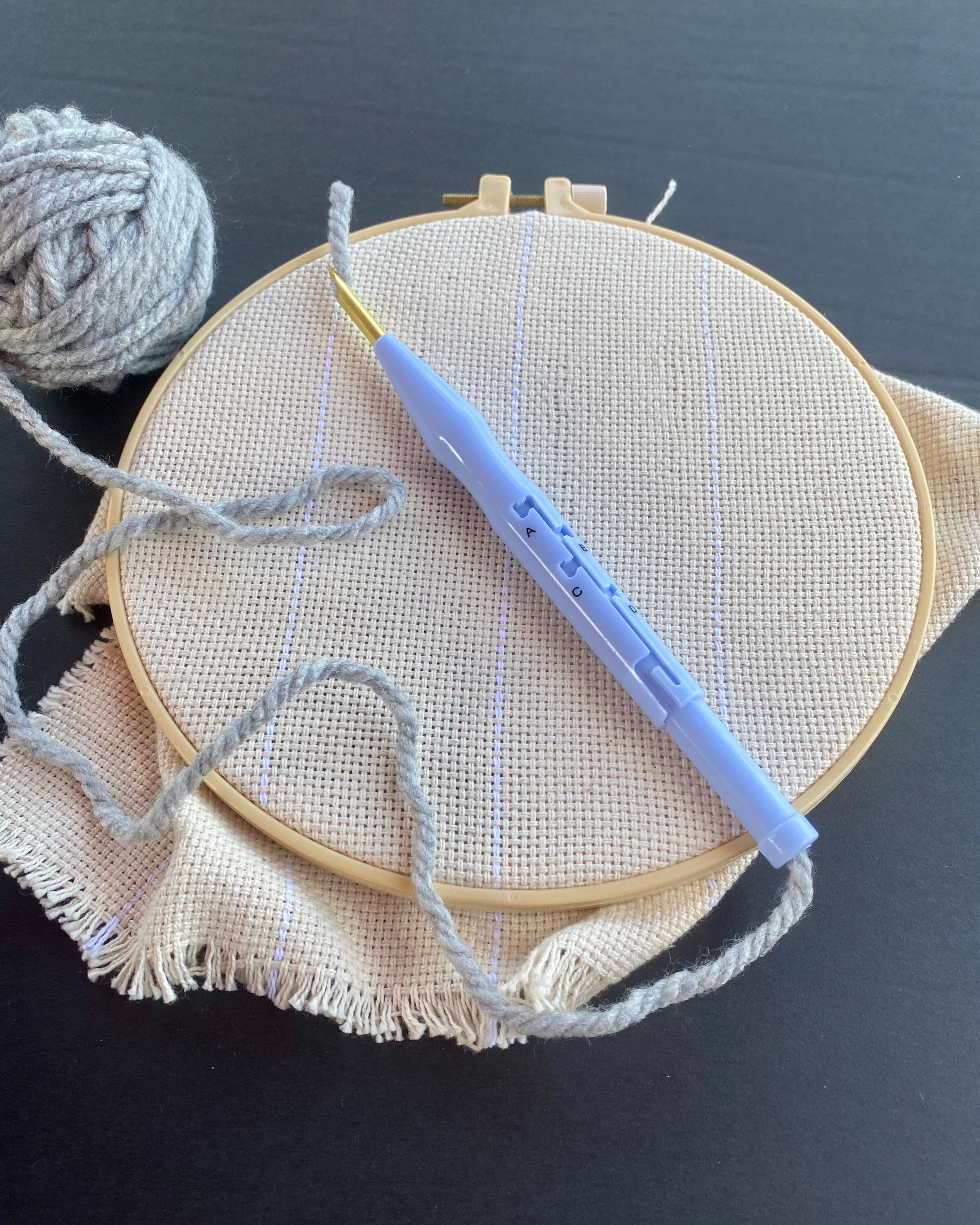 Beginner Rug Punch Tool, Adjustable Punch Needle Magic Embroidery Pen