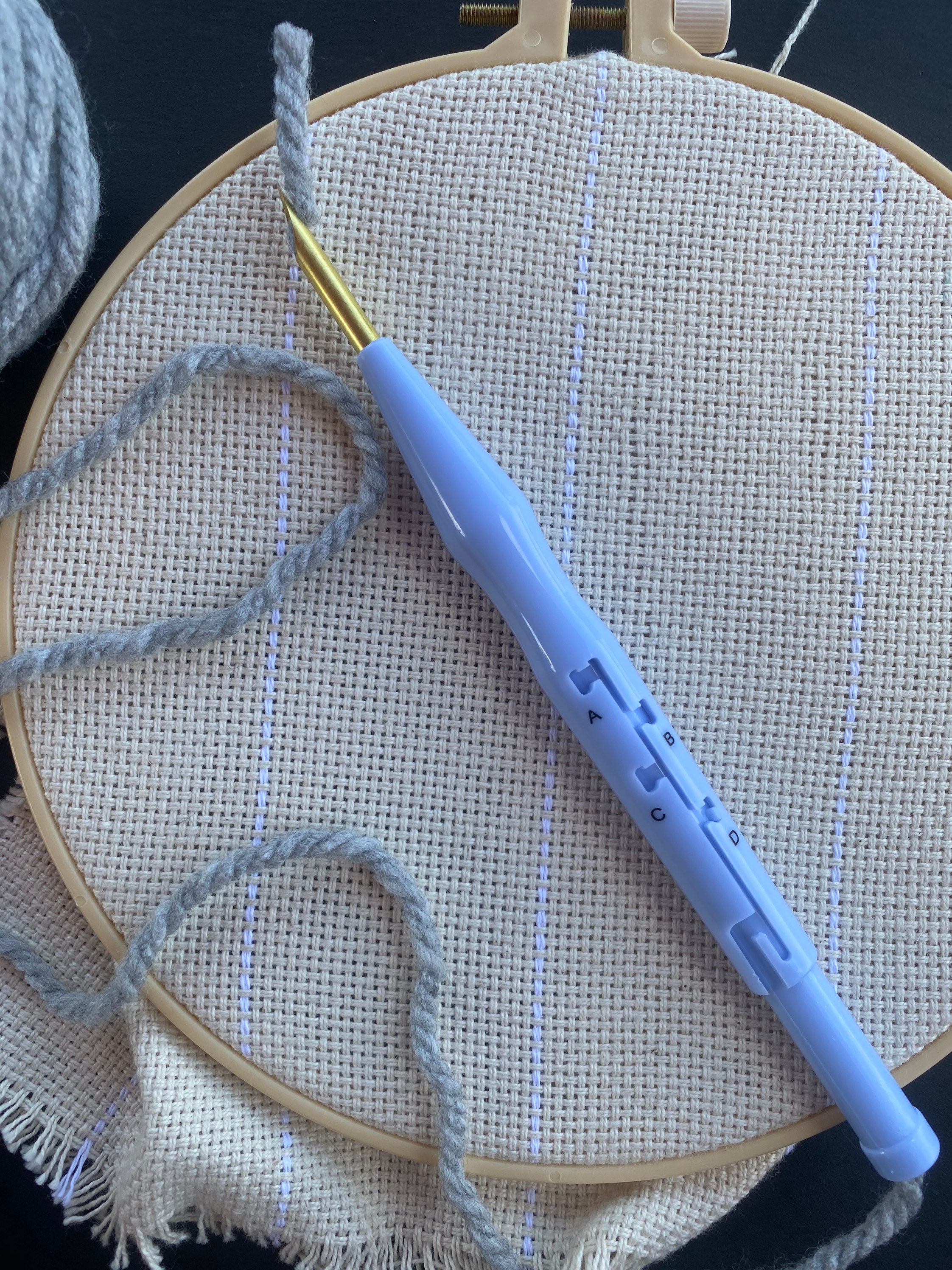 Beginner Rug Punch Tool, Adjustable Punch Needle Magic Embroidery Pen