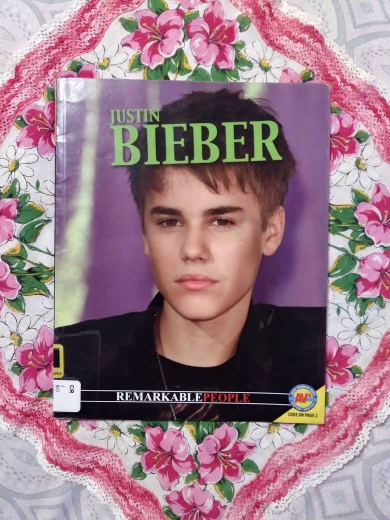 Justin Bieber Biography Paperback Book Vintage - Etsy