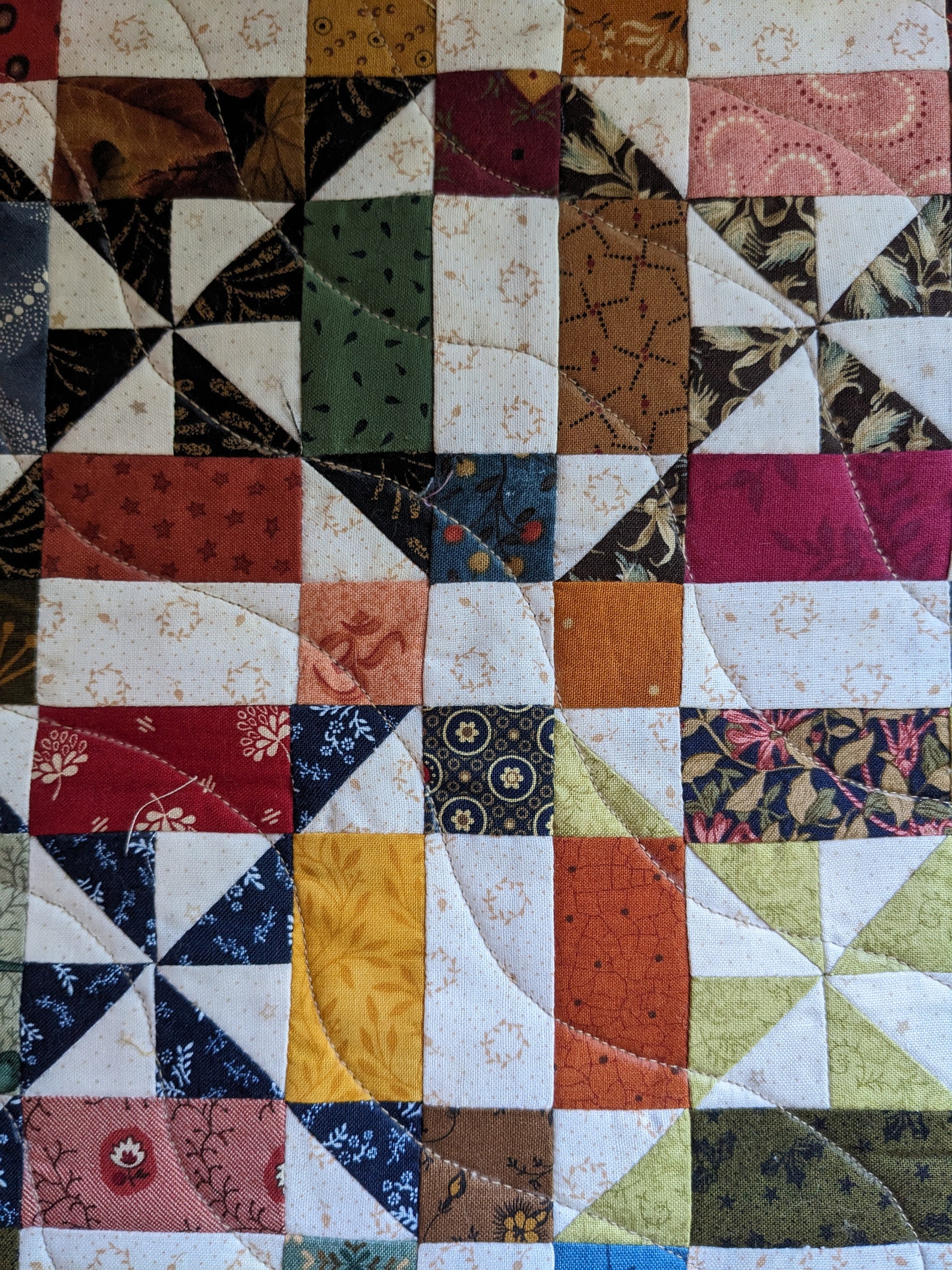 Small Quilt Table Topper / Wall Hanging “huckle Buckle” - Etsy