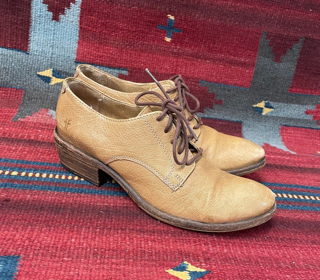 Ladies FRYE Broken-in and Distressed Boho Lace-up Leather Oxfords Size ...