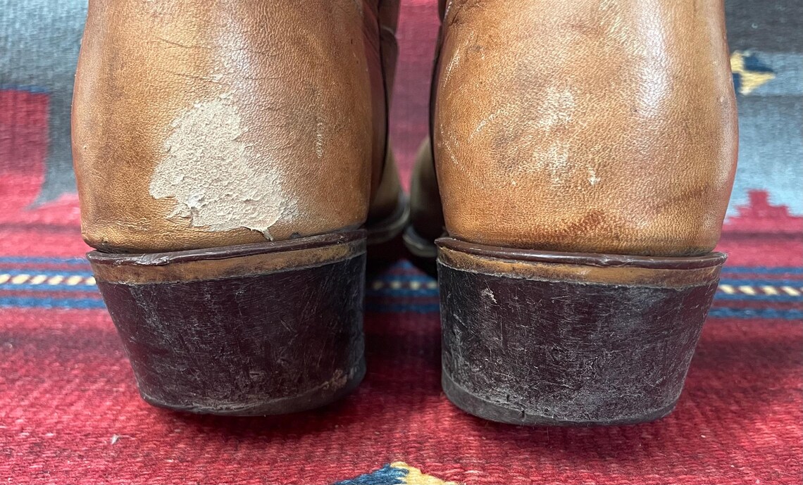 1970’s Men's Vintage Beat up Broken-in & Distressed Natural Leather ...