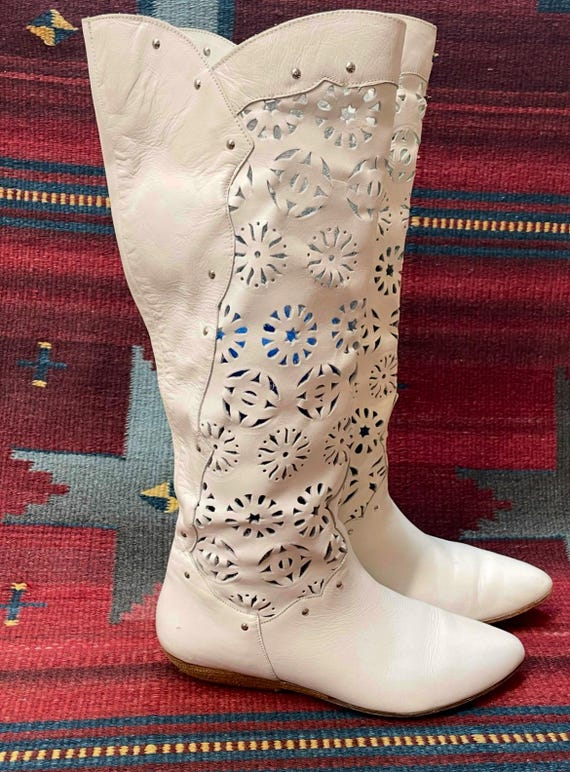 1980’s Vintage Tall Perforated Cut-out Mia White Leat… - Gem