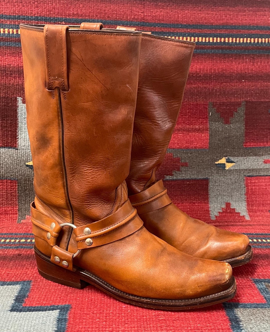 Vintage Honey Brown Leather Broken-in and Distressed Harness Ring Moto ...