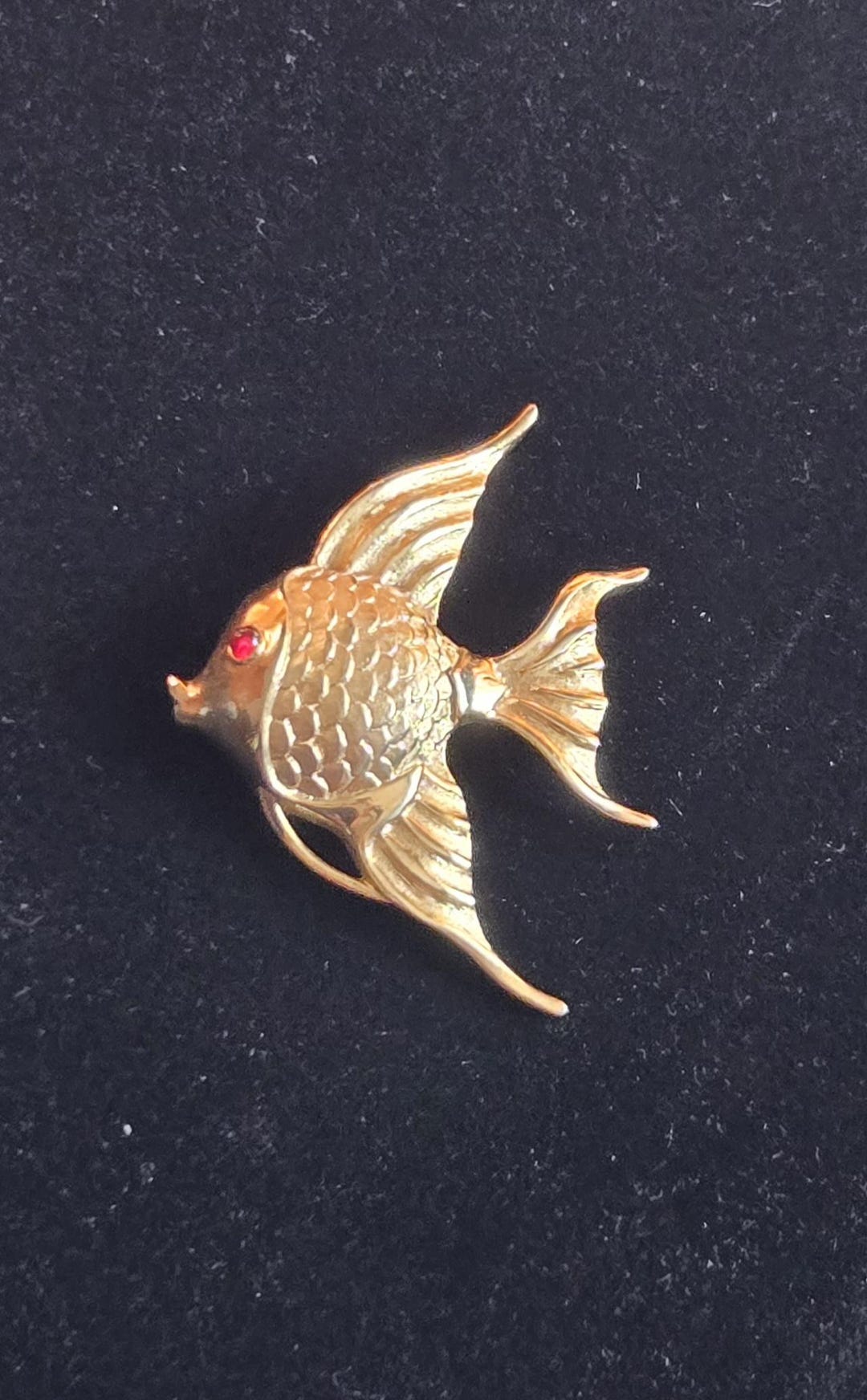 CROWN TRIFARI BROOCH: Angelfish With Rhinestone Eye - Etsy