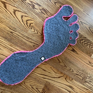 Thermal Footprint Tufted Rug, Rug Art, Punch Needle Pastel Rainbow Foot ...