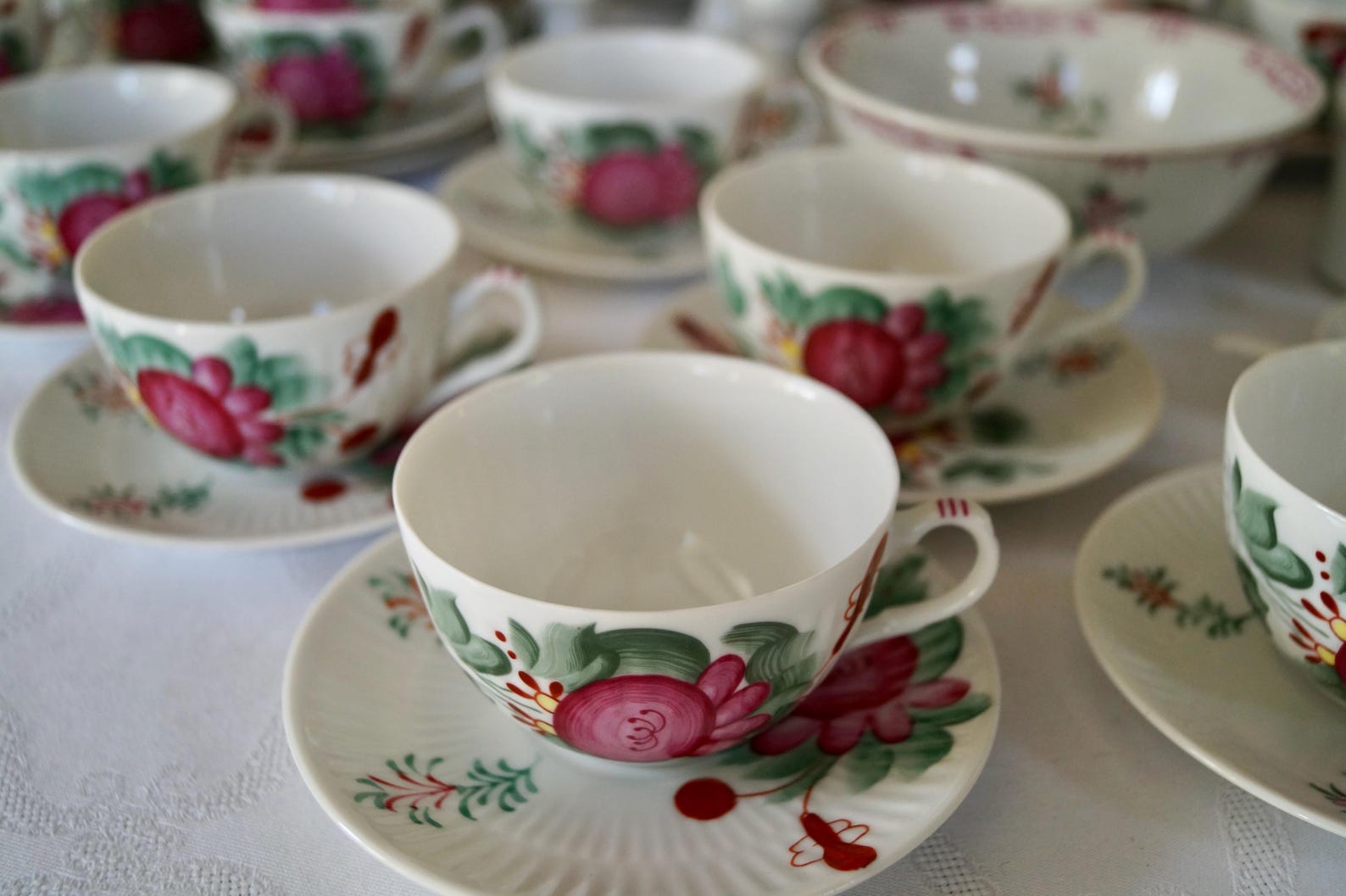 Beautiful Extensive Hand Painted Vintage August Warnecke Porcelain Tea ...