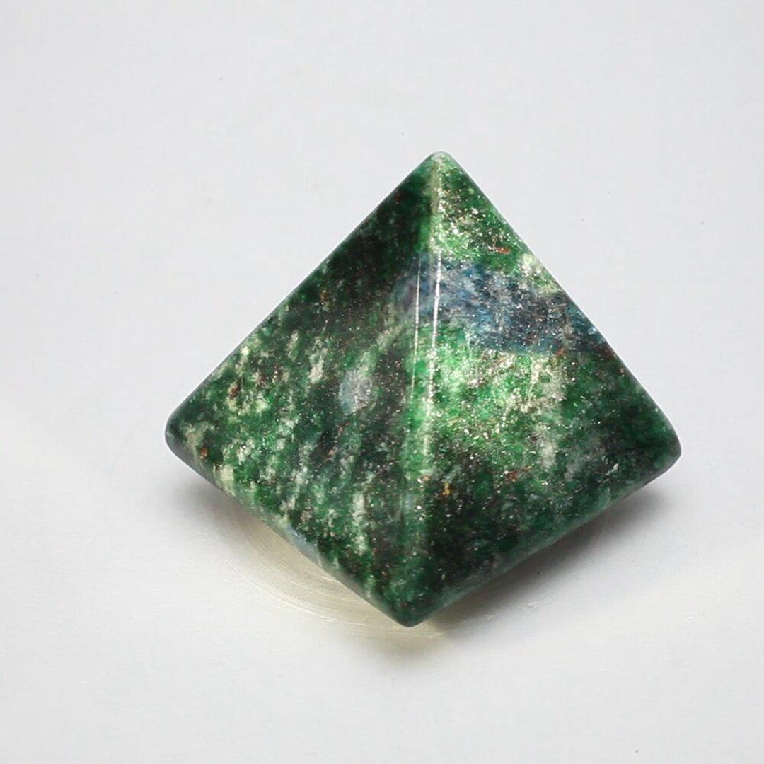 Trinity Stone Pyramid ~40mm | PYV447 - Etsy