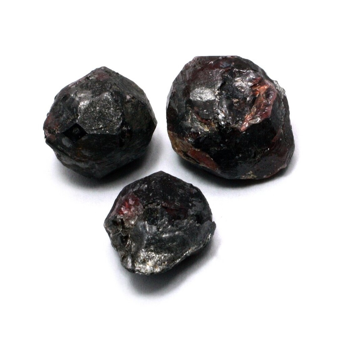 Graphite on Almandine Garnet Healing Crystal | XGR1 - Etsy