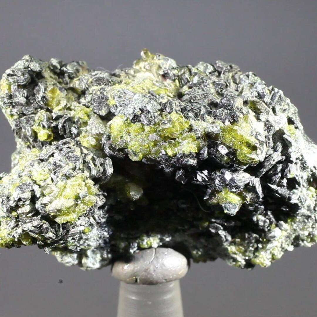 Green Andradite Garnet Healing Mineral ~45mm | MGN025 - Etsy