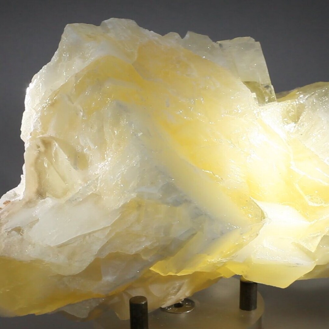 Angel Wing Calcite Healing Crystal ~110mm | XAW123 - Etsy