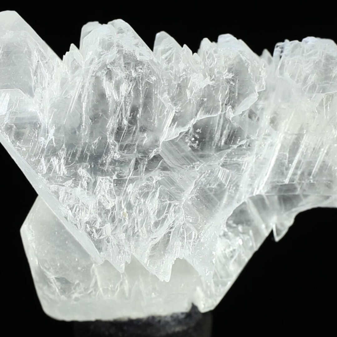 Fishtail Gypsum Healing Crystal ~67mm | XGF037 - Etsy