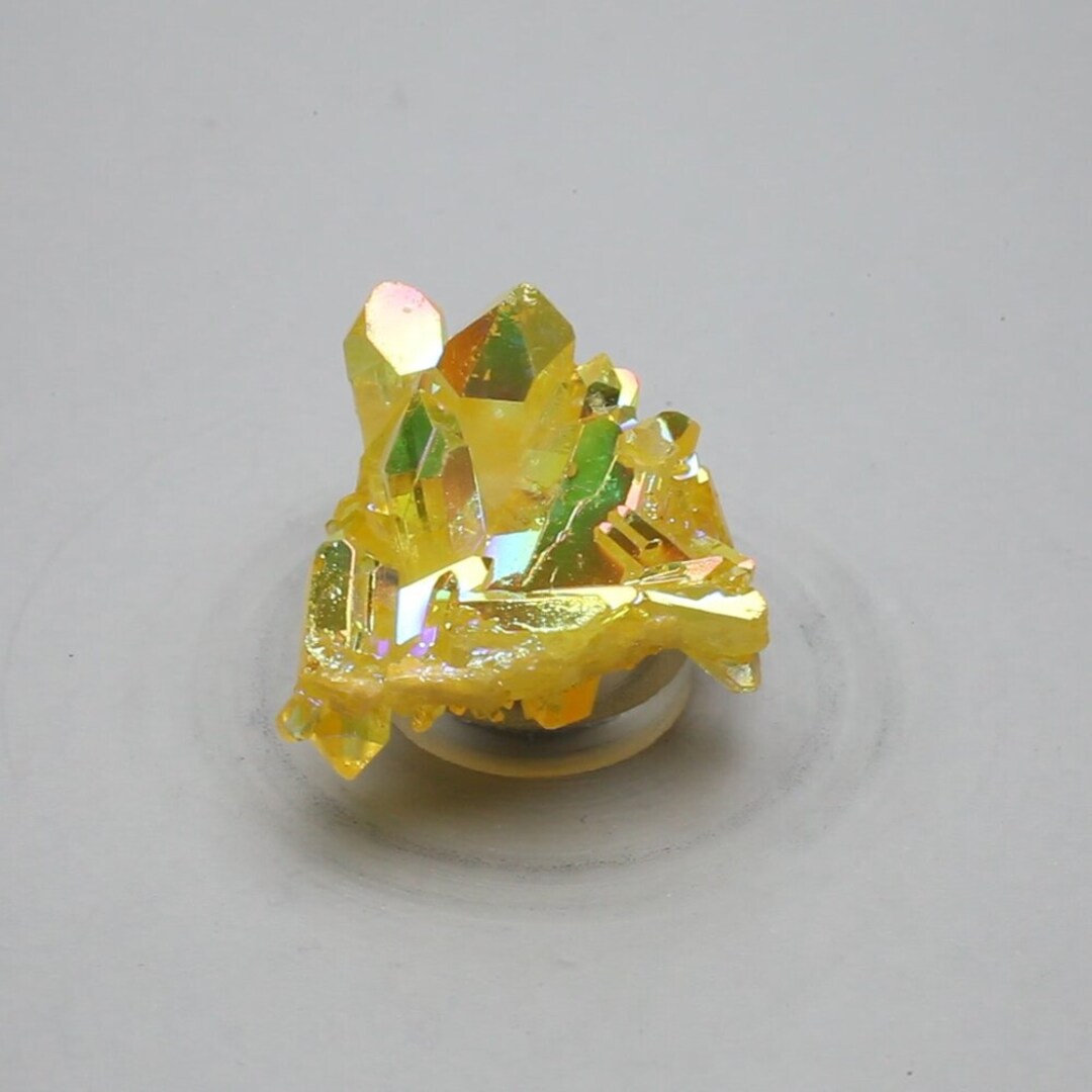 Sunshine Aura Quartz Healing Crystal 33mm AQ017 - Etsy