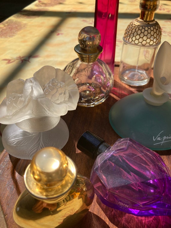 Fourteen French scent bottles, all different, great t… - Gem